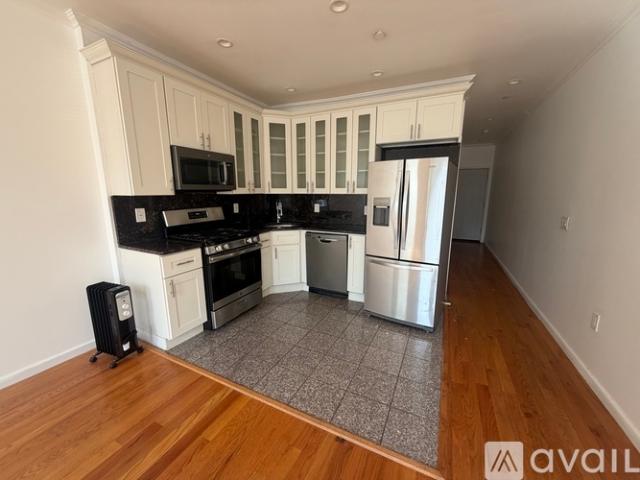 1 BR, 1 BA Apartment 377 Danforth Ave, Unit 4, Jersey City, NJ 07305