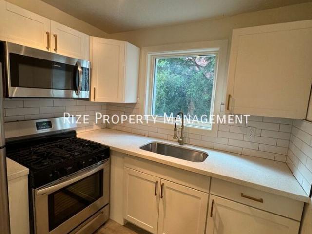 1 BR, 1 BA Apartment 376 E 300 S, Salt Lake City, UT 84111