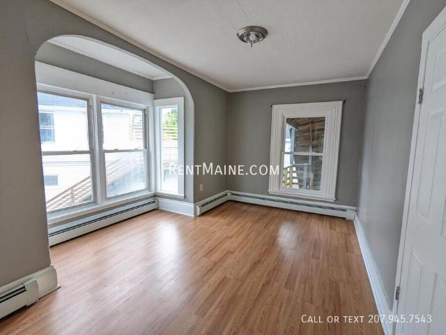 1 BR, 1 BA Apartment 378 Hammond St. Apt Bangor, ME 04401