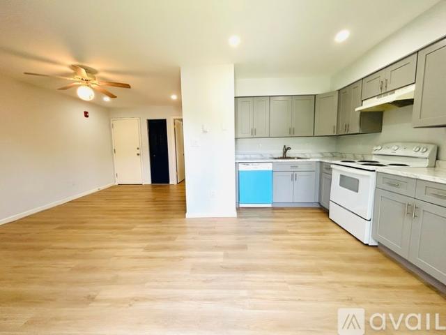 1 BR, 1 BA Apartment 37 Aspetuck Village, Unit 37 Aspetuck Village, New Milford, CT 06776