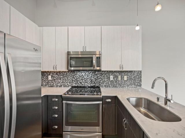 1 BR, 1 BA Apartment 37 103rd Avenue NE, Bellevue, WA 98004