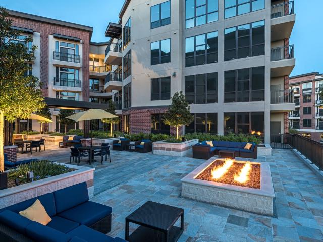 1 BR, 1 BA Apartment 3800 Main street Unit 427, Houston, TX 77002