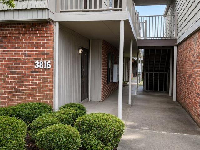 1 BR, 1 BA Apartment 3816 Country Club Rd, Winston Salem, NC 27104