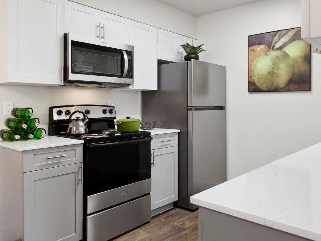 1 BR, 1 BA Apartment 3816 N. 83rd Avenue Unit 1086, Phoenix, AZ 85033