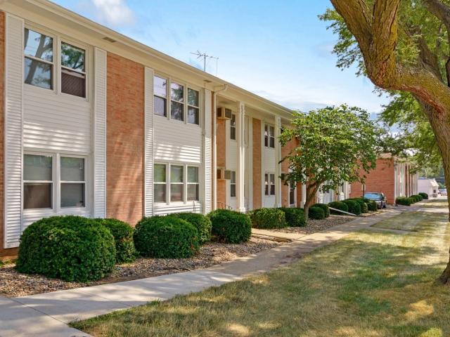 1 BR, 1 BA Apartment 3821 66th Street Unit 096, Urbandale, IA 50322