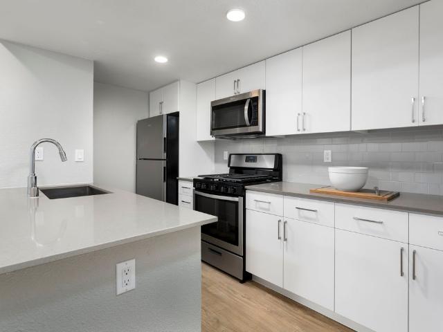 1 BR, 1 BA Apartment 3831 Orchid Lane Unit 001 09D, Calabasas, CA 91302