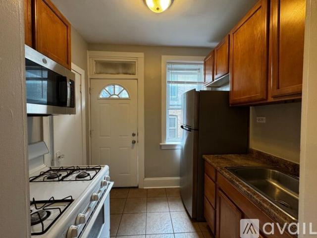 1 BR, 1 BA Apartment 3834 W Palmer St, Unit 1C, Chicago, IL 60647