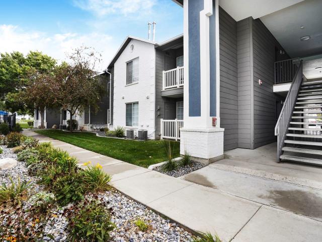 1 BR, 1 BA Apartment 3851 S Cobble Ridge Dr Unit 02 106, West Jordan, UT 84084