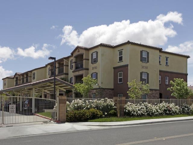 1 BR, 1 BA Apartment 38780 Orchid View Place Unit 317, Palmdale, CA 93550