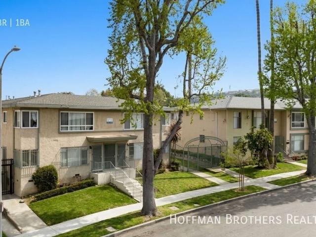 1 BR, 1 BA Apartment 3878 S Potomac Ave, Los Angeles, CA 90008