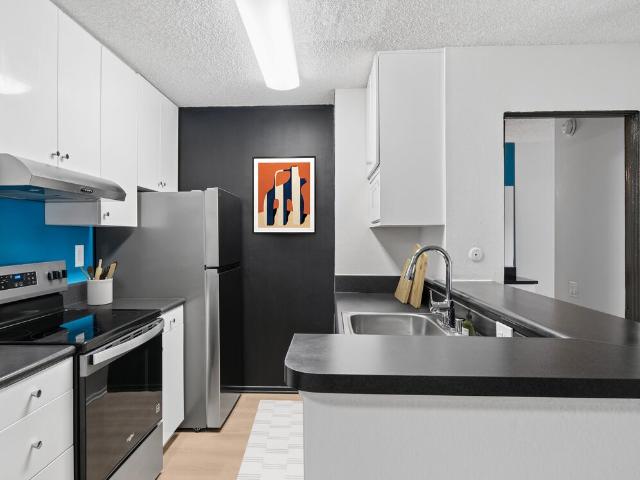 1 BR, 1 BA Apartment 3883 Ingraham Street Unit 00A A308, San Diego, CA 92109