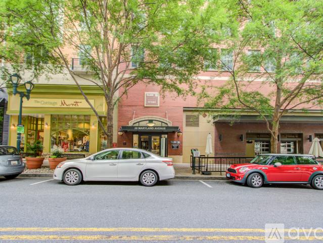 1 BR, 1 BA Apartment 38 Maryland Avenue, Unit 207, Rockville, MD 20850