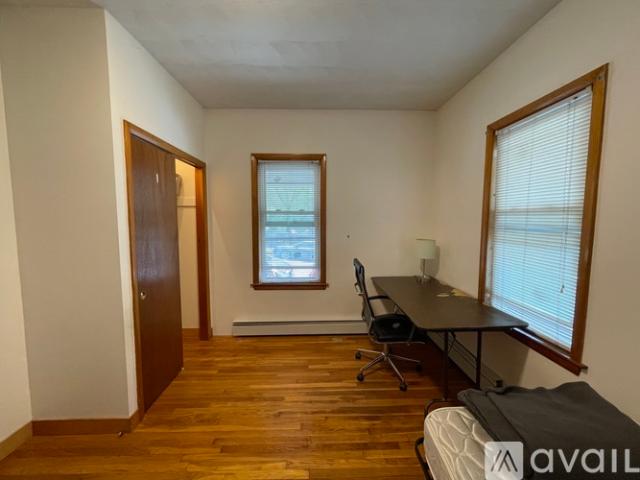 1 BR, 1 BA Apartment 38 Craigie Street, Unit Rooms Only, Somerville, MA 02143