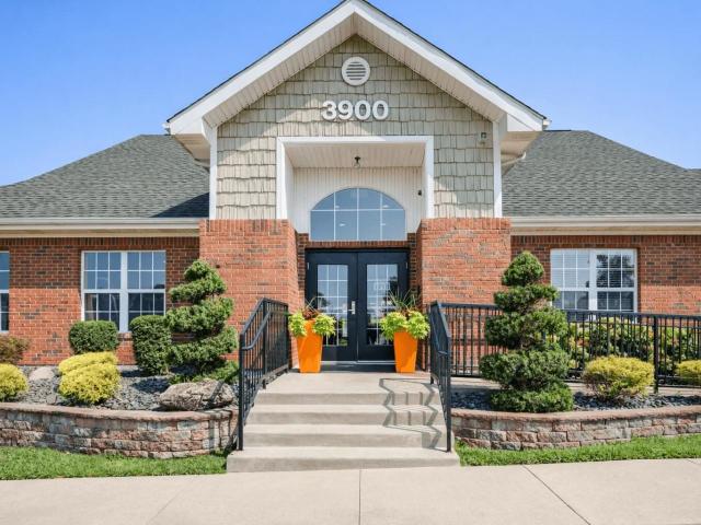 1 BR, 1 BA Apartment 3900 Armstrong Court Unit 3903 04, Jeffersonville, IN 47130