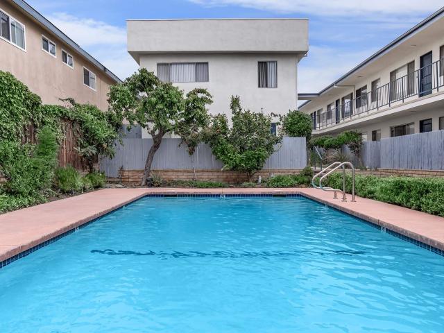 1 BR, 1 BA Apartment 3910 Emerald Street Unit 205, Torrance, CA 90503
