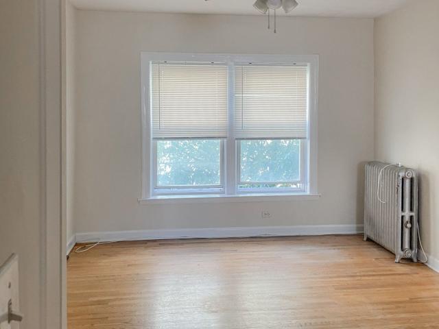 1 BR, 1 BA Apartment 3912 North Pine Grove Avenue Unit 3914 2W, Chicago, IL 60613