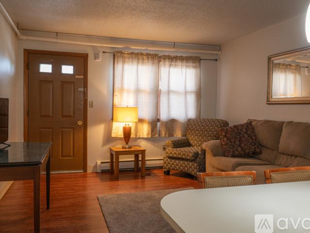 1 BR, 1 BA Apartment 392 Western Avenue, Unit 1, Augusta, ME 04330