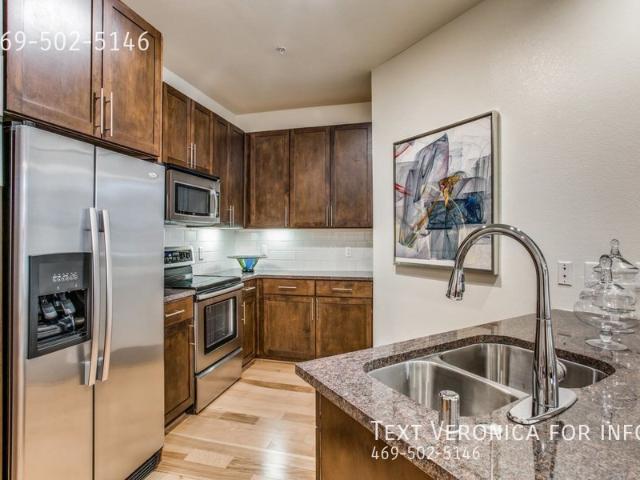 1 BR, 1 BA Apartment 3930 Mckinney Ave, Dallas, TX 75204