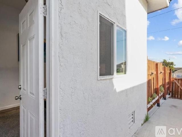1 BR, 1 BA Apartment 3964 Delta St, Unit 2, San Diego, CA 92113
