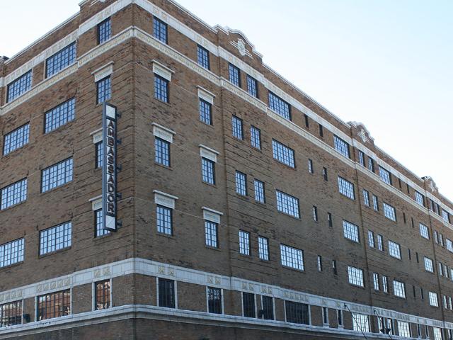 1 BR, 1 BA Apartment 39 East 9th Street Unit 202, Indianapolis, IN 46204