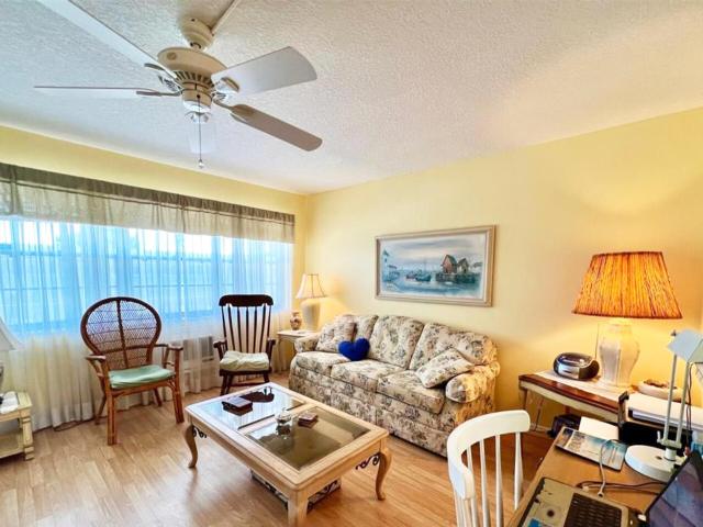 1 BR, 1 BA Apartment 39 Harwood B, Deerfield Beach, FL 33442