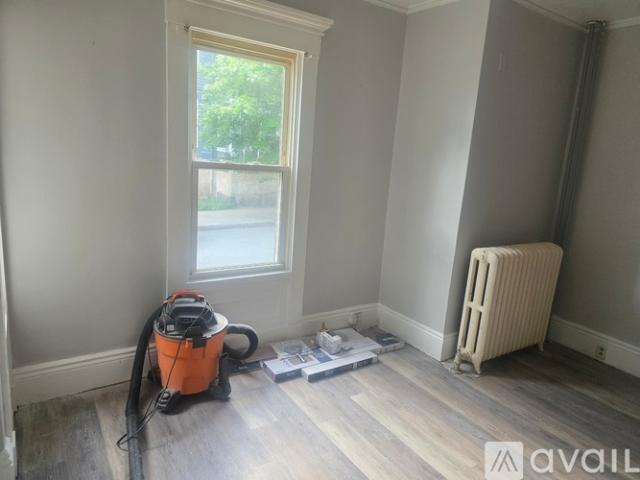 1 BR, 1 BA Apartment 39 Sycamore St, Unit 11, New Bedford, MA 02740