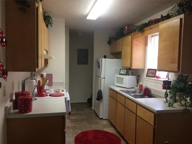 1 BR, 1 BA Apartment 303 E Avenue, Hooks, TX 75561