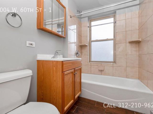 1 BR, 1 BA Apartment 3004 W. 60th St, Chicago, IL 60629