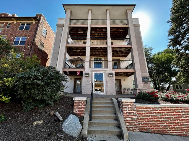 1 BR, 1 BA Apartment 3009 Harney Street Unit Unit 05 A650, Omaha, NE 68131