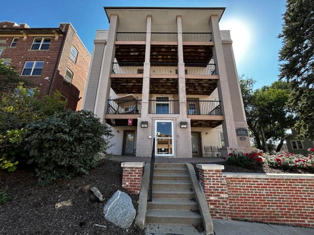 1 BR, 1 BA Apartment 3009 Harney Street Unit Unit 11 A625, Omaha, NE 68131