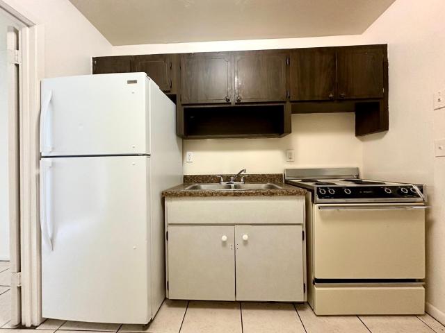 1 BR, 1 BA Apartment 300 20th Street, West Palm Beach, FL 33407