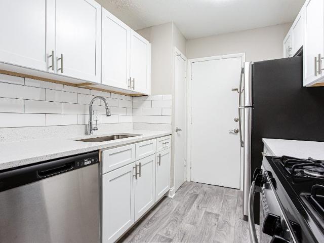 1 BR, 1 BA Apartment 300 Carpenter Dr Unit B07, Atlanta, GA 30328