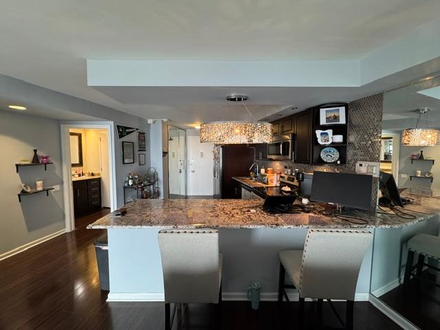 1 BR, 1 BA Apartment 300 North State Street, Chicago, IL 60654