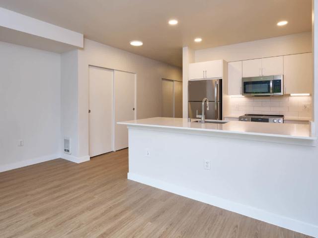 1 BR, 1 BA Apartment 301 Minor Avenue North Unit 705, Seattle, WA 98109