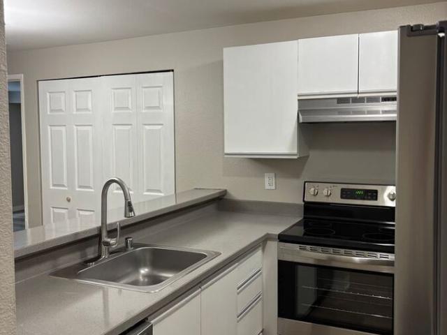 1 BR, 1 BA Apartment 3021 Southwest Bradford Street 416, Seattle, WA 98126