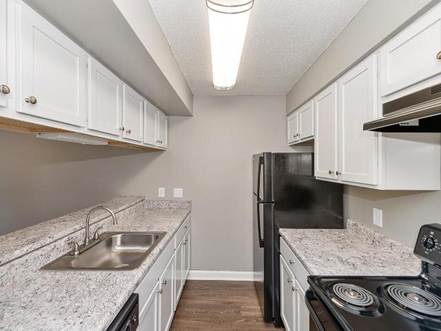 1 BR, 1 BA Apartment 3030 Pebble Point Drive Unit 30152B, Indianapolis, IN 46214