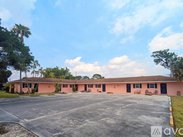 1 BR, 1 BA Apartment 3031 Springfield Ln, Unit 3035, Palm Springs, FL 33461