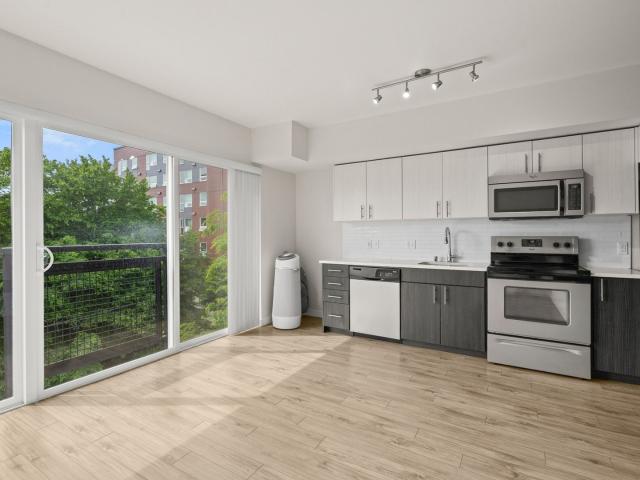 1 BR, 1 BA Apartment 3036 16th Ave W unit, Seattle, WA 98119