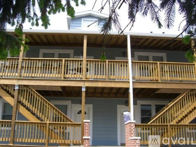 1 BR, 1 BA Apartment 3036 North Drake Avenue, Unit 1R, Chicago, IL 60618