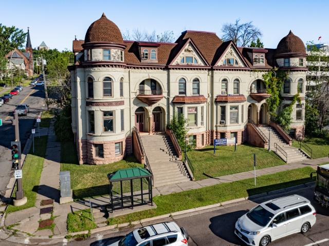 1 BR, 1 BA Apartment 307 E 3rd St, Duluth, MN 55805