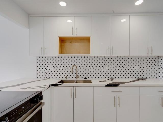 1 BR, 1 BA Apartment 3050 North Palm Aire Drive, Pompano Beach, FL 33069