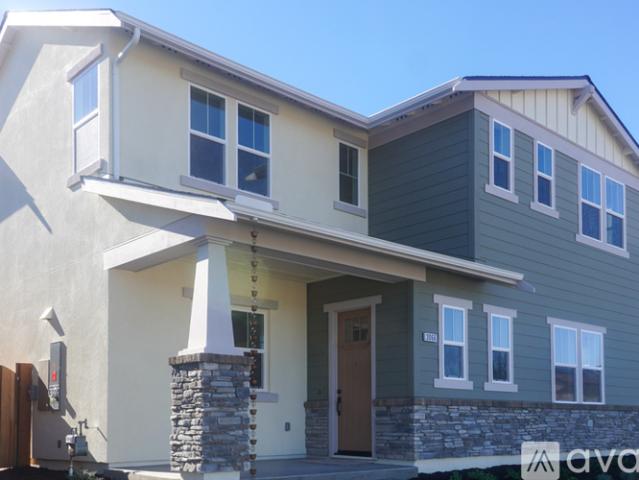 1 BR, 1 BA Apartment 3066 El Capitan Drive, Unit #1, Marina, CA 93933
