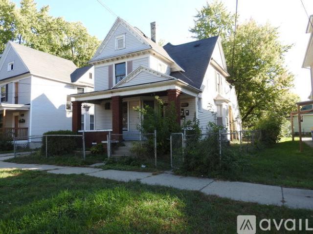 1 BR, 1 BA Apartment 306 Gold Avenue Northwest, Unit 3, Grand Rapids, MI 49504