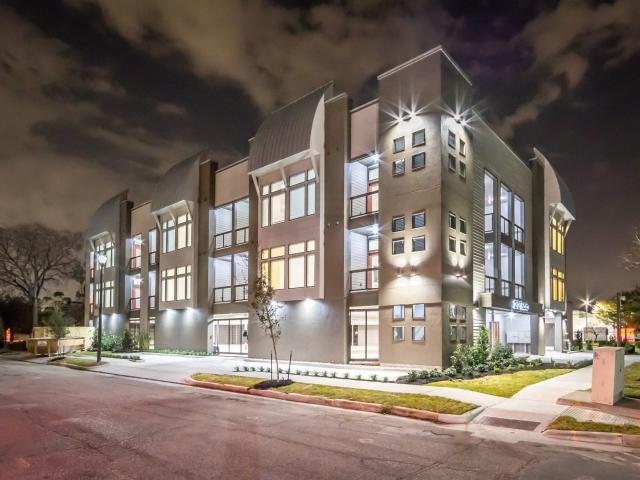 1 BR, 1 BA Apartment 306 McGowen Street Unit 4417, Houston, TX 77006