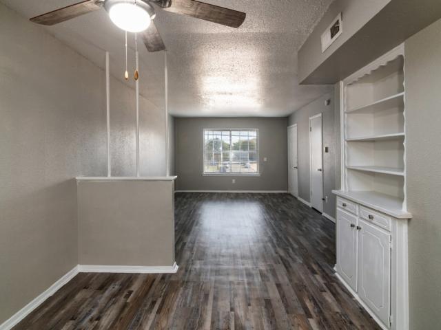 1 BR, 1 BA Apartment 306 Martha St Unit A112 A4, Euless, TX 76040