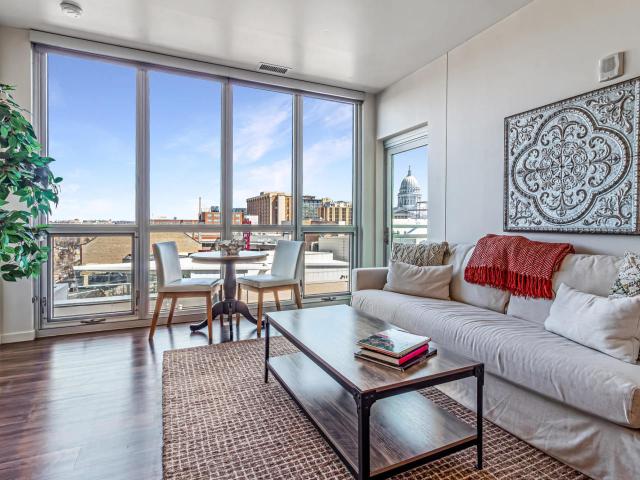 1 BR, 1 BA Apartment 309 W Johnson St Unit 04 1235, Madison, WI 53703