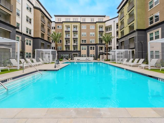 1 BR, 1 BA Apartment 3100 Martin Street Unit 3526, Irvine, CA 92612