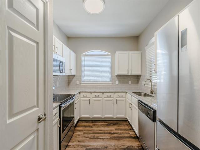 1 BR, 1 BA Apartment 3101 Mustang Drive Unit 303, Grapevine, TX 76051