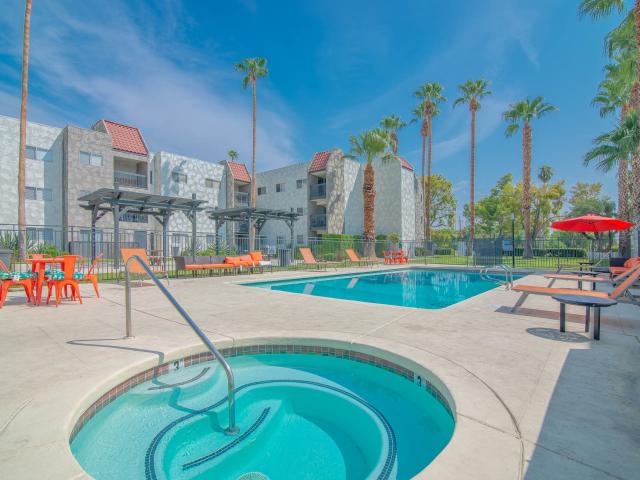 1 BR, 1 BA Apartment 311 South Sunrise Way Unit 331 B10, Palm Springs, CA 92262