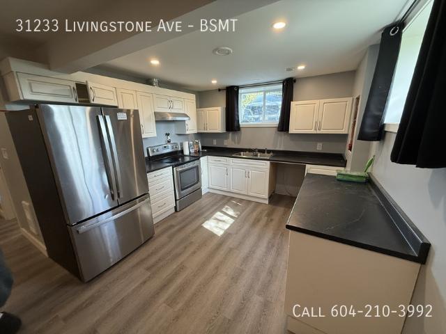 1 BR, 1 BA Apartment 31233 Livingstone Ave, Abbotsford, BC V2T 4T2